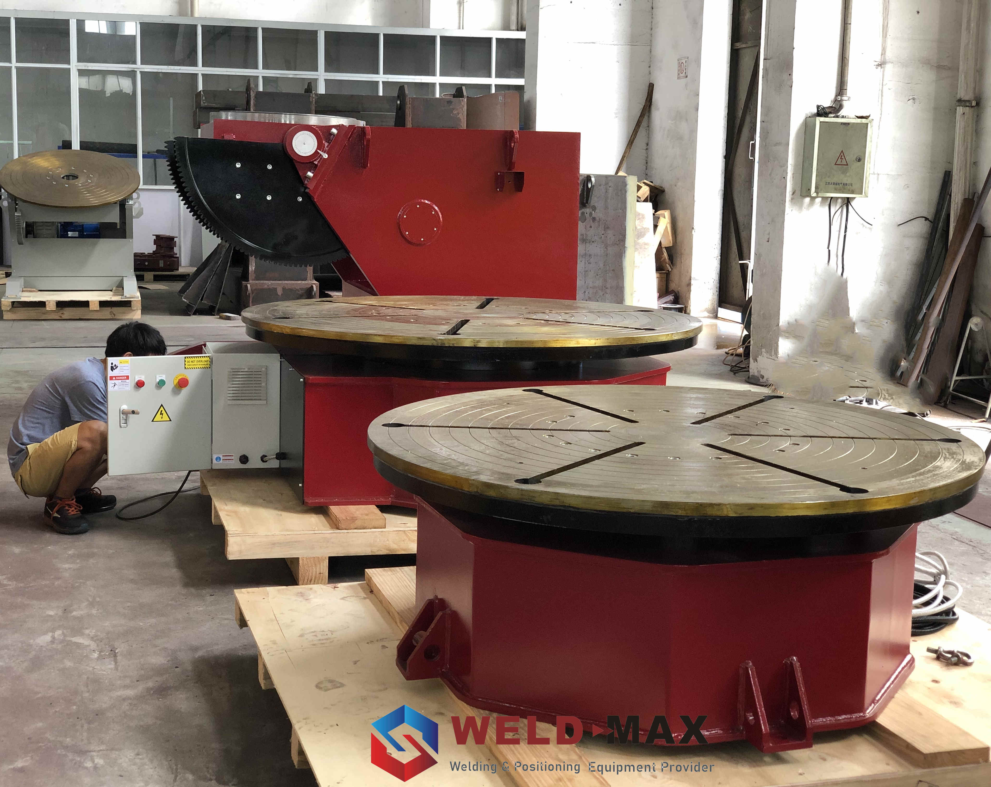 Welding And Positioner Equipment— Manufacturing Technology Of Turning table